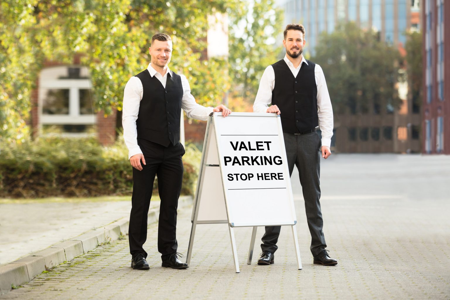 Traffic Control | AMPM Valet Parking | (424) 300-8000